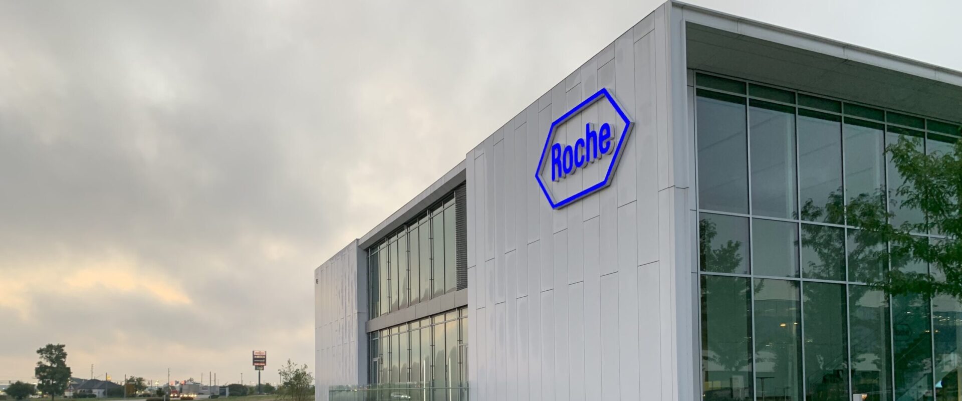Roche completa compra de LumiraDx - Pharmabiz.NET